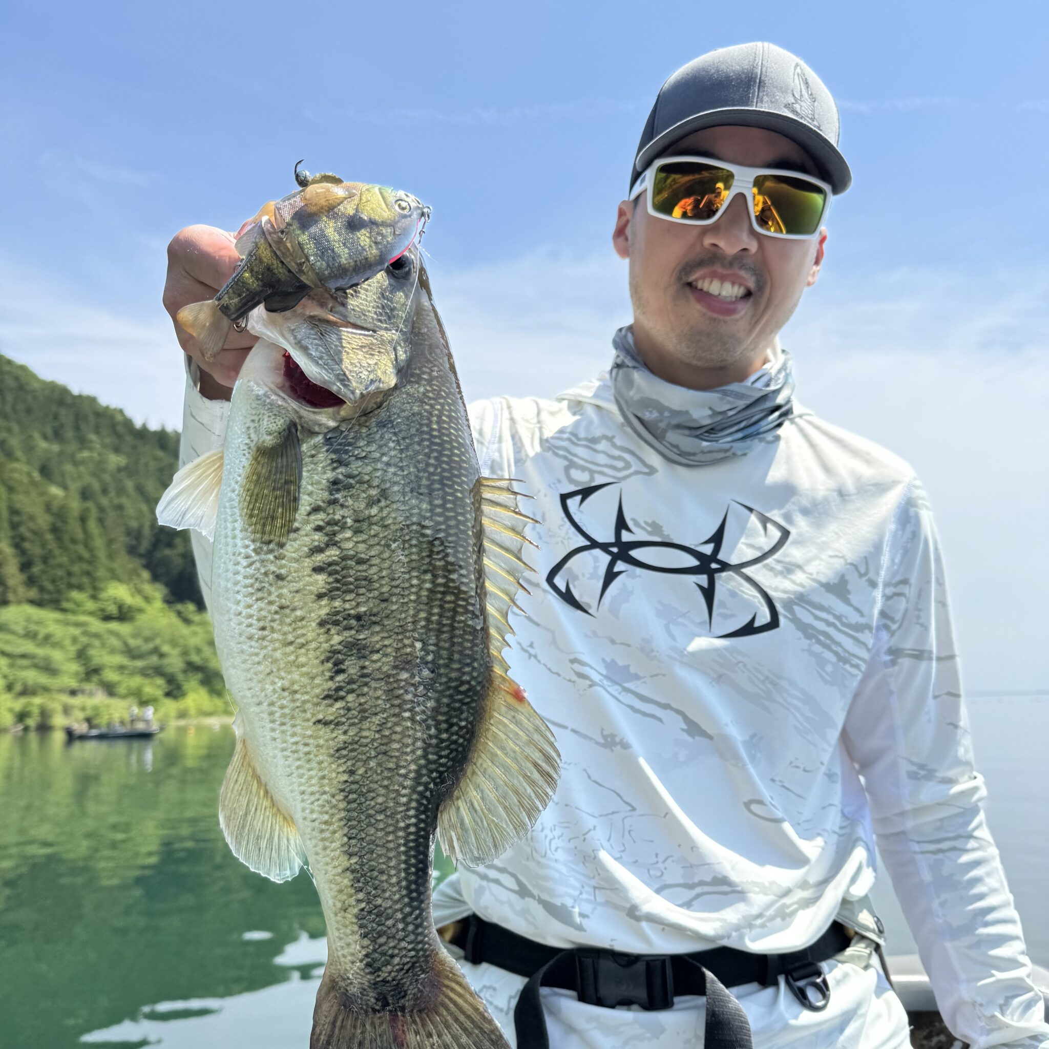 Japan Bass Fishing Agent | Lake Biwa Bass Fishing Guide & Charter Boats ...